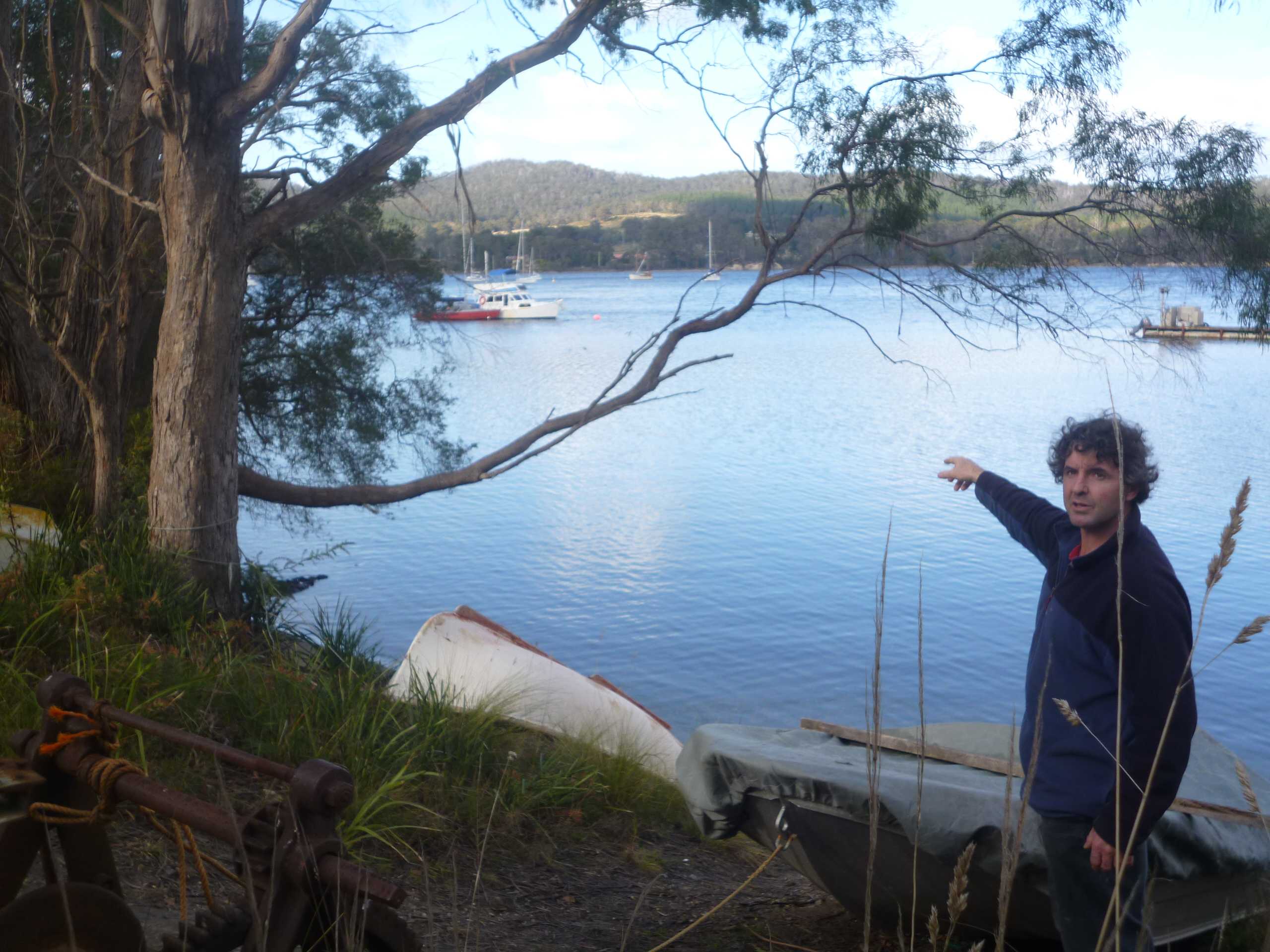 Former soldier teaching yoga in southern Tasmania - ABC News