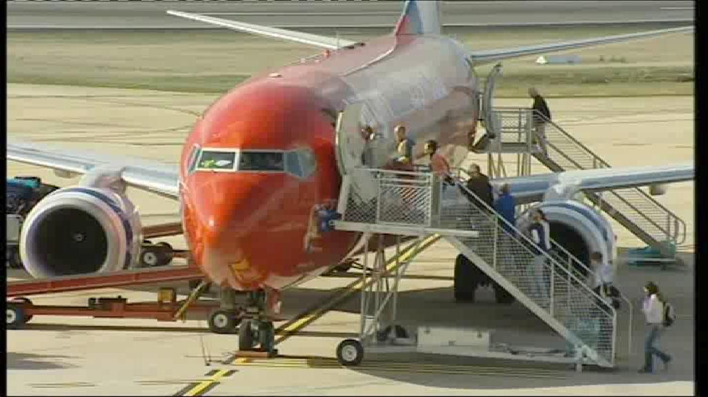 Virgin Blue reveals poison scare - ABC News