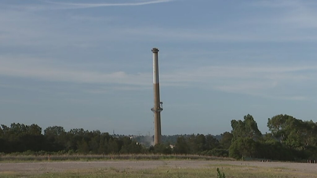 Fifth chimney stack at Sydney's old Clyde refinery brought down after ...
