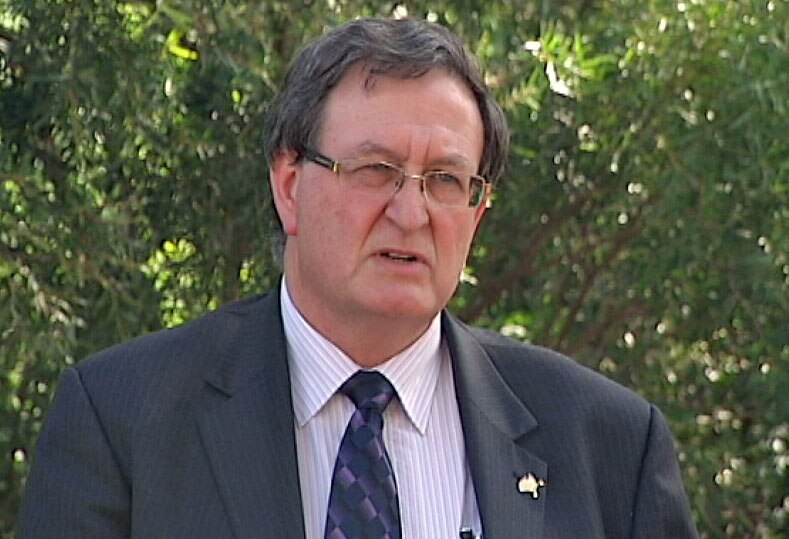 ACT auditor-general raises concerns over top bureaucrat David Dawes' conflict of interest - ABC News