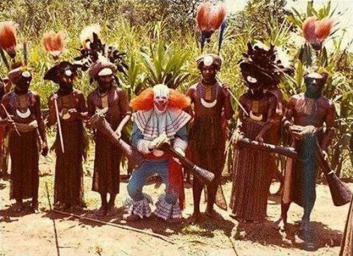 'Make laugh not war': What do you really know about clowns? - triple j