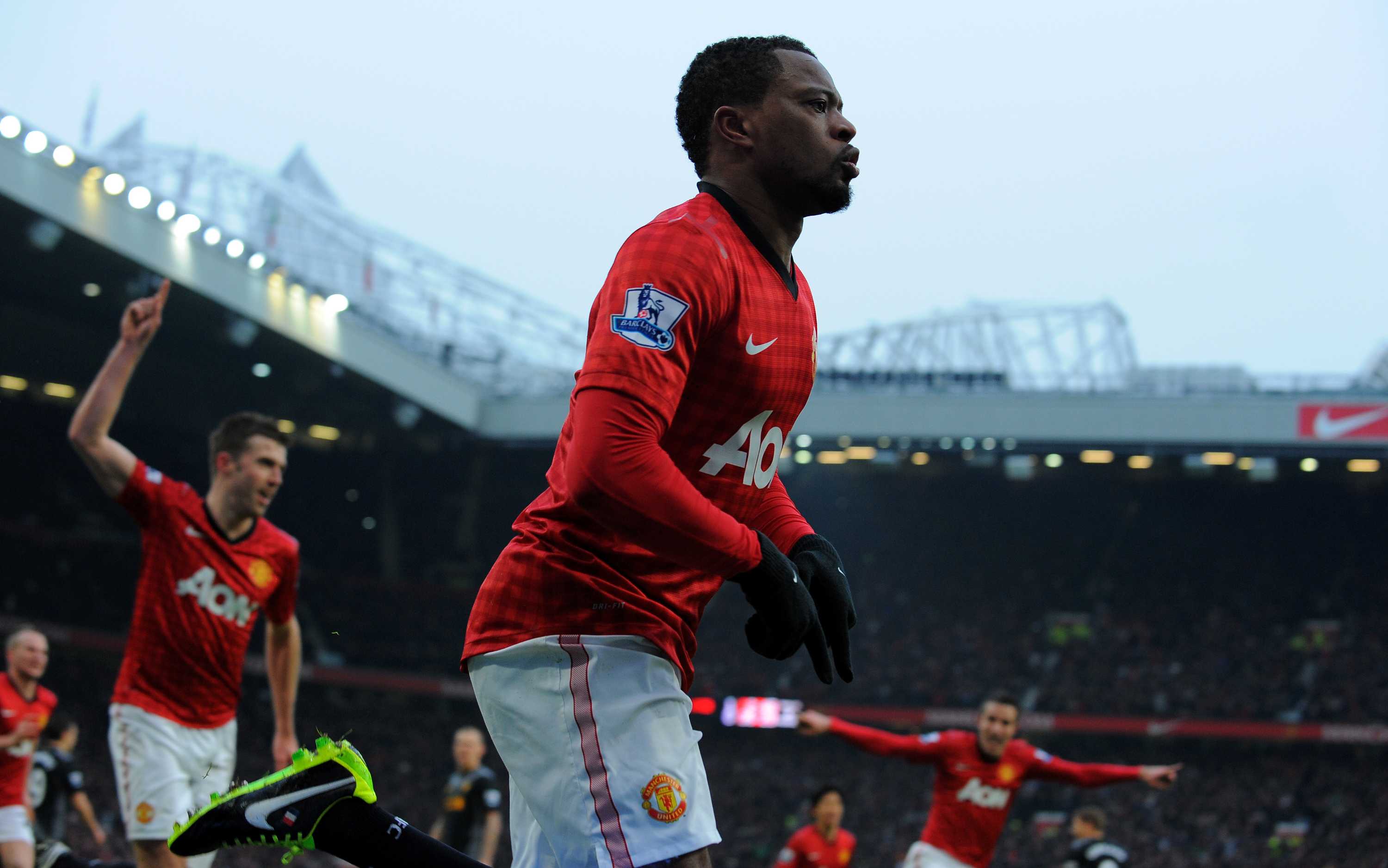 Patrice Evra signs for Juventus after glorious Manchester United tenure ...