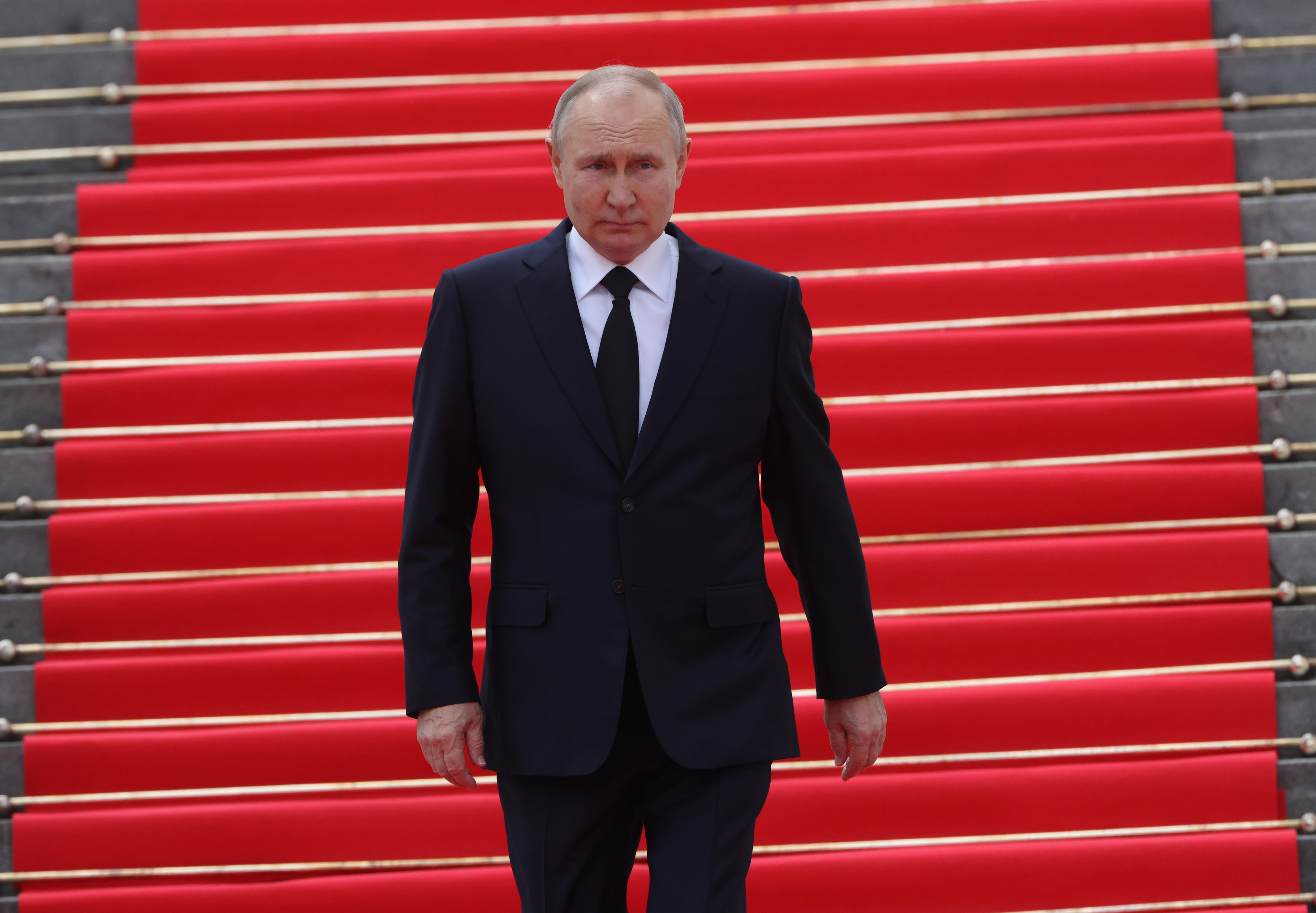 Vladimir Putin’s Russia — with exiled journalist and author Mikhail ...
