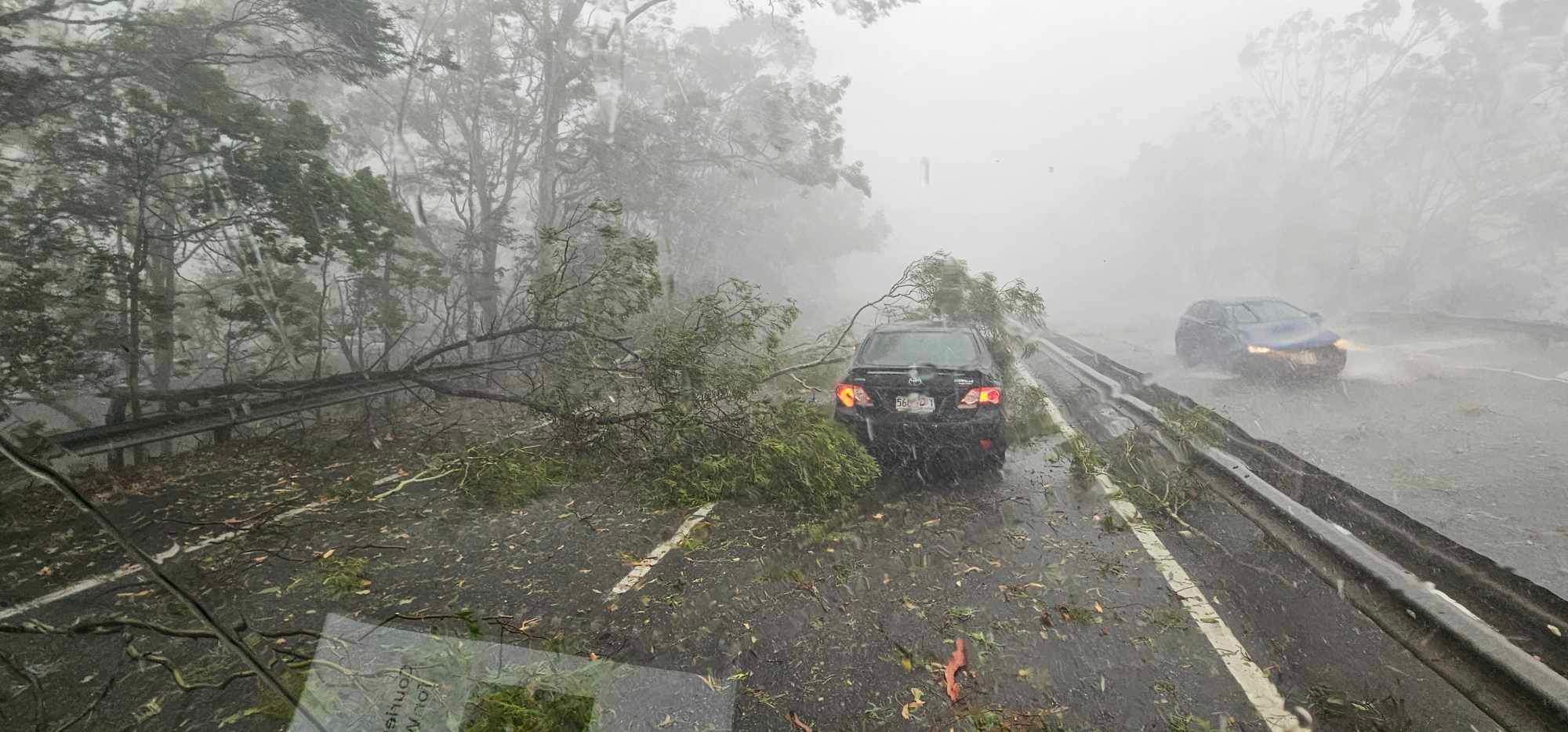 Fast-moving storm smashes through southern areas of south-east ...