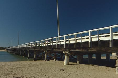 Vic bridge saved from sea change - ABC News