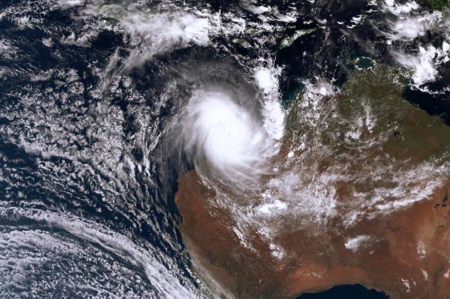 Cyclone Ilsa has residents bracing for the worst - ABC listen