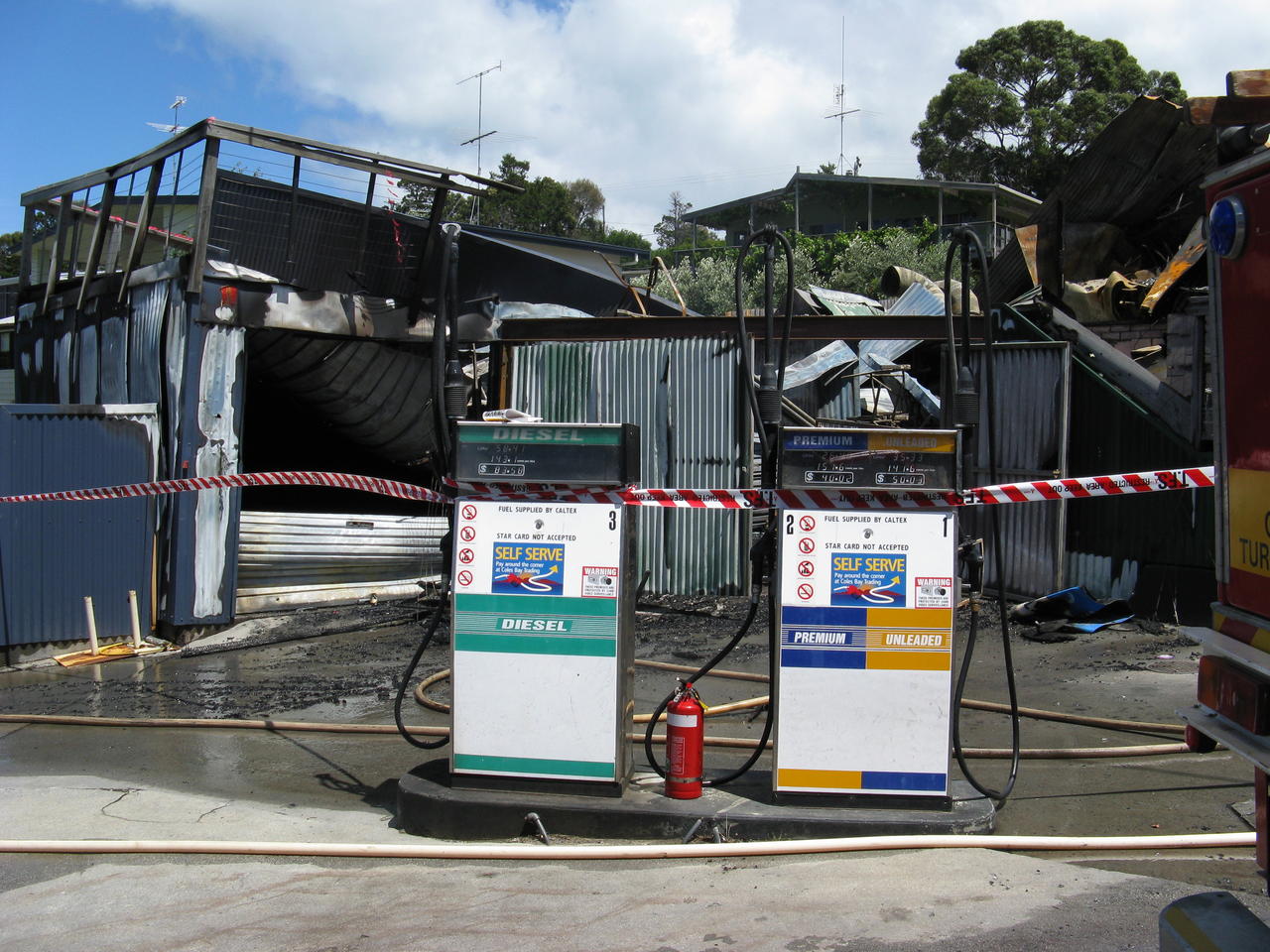 Coles Bay fire cause not suspicious - ABC News