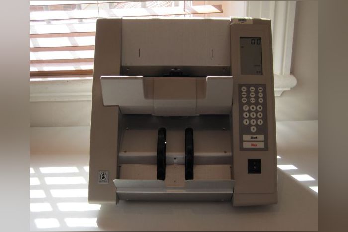 Pictures of an Australian AV Count - Balmain NSW 2011 Election - ABC News