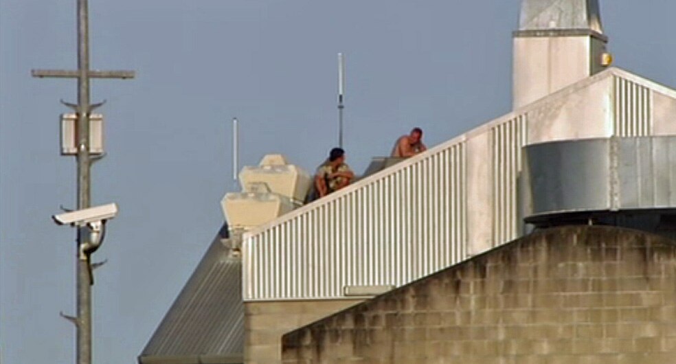 Brisbane Correctional Centre locked down after prisoners take to roof ...