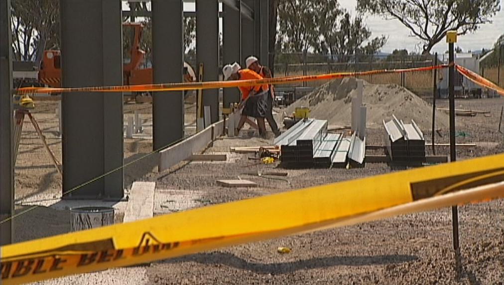 Govt crackdown on worksite safety - ABC News