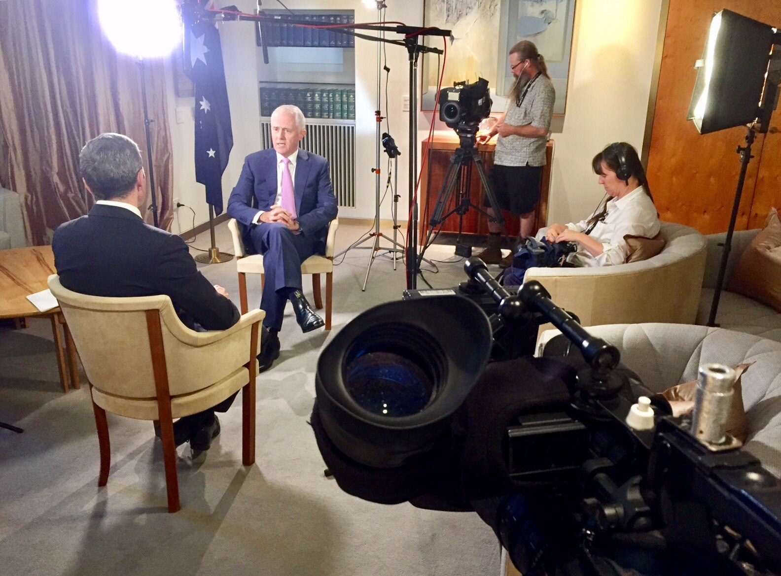 Meet the trailblazing ABC News female camera operators and why we want ...