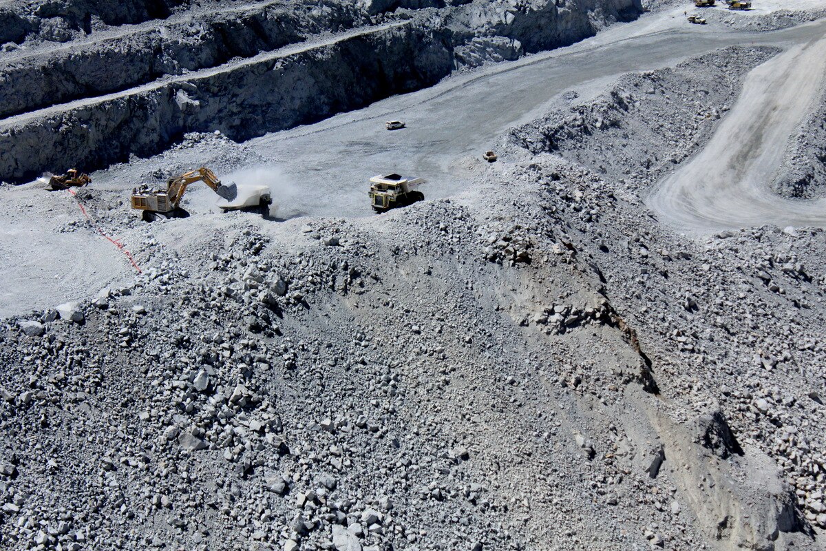 Melbourne Cup: Queensland mining town excited to supply gold for famous ...