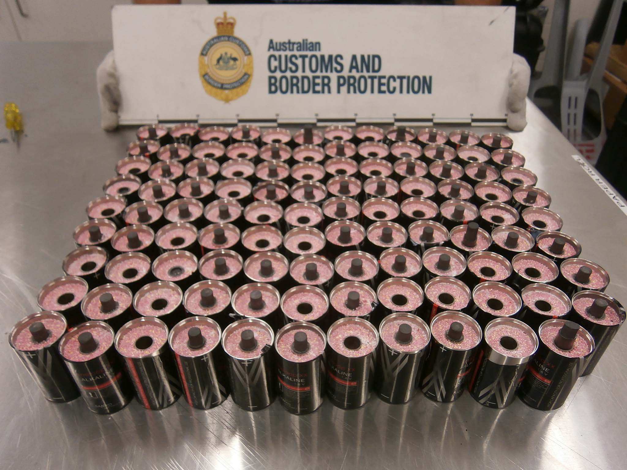 Customs warning as Sydney school kids recruited to import illegal drugs ...