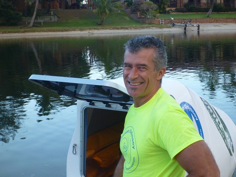 Tasman crossing: Kayaker Stuart Cleary rescued after distress call ...