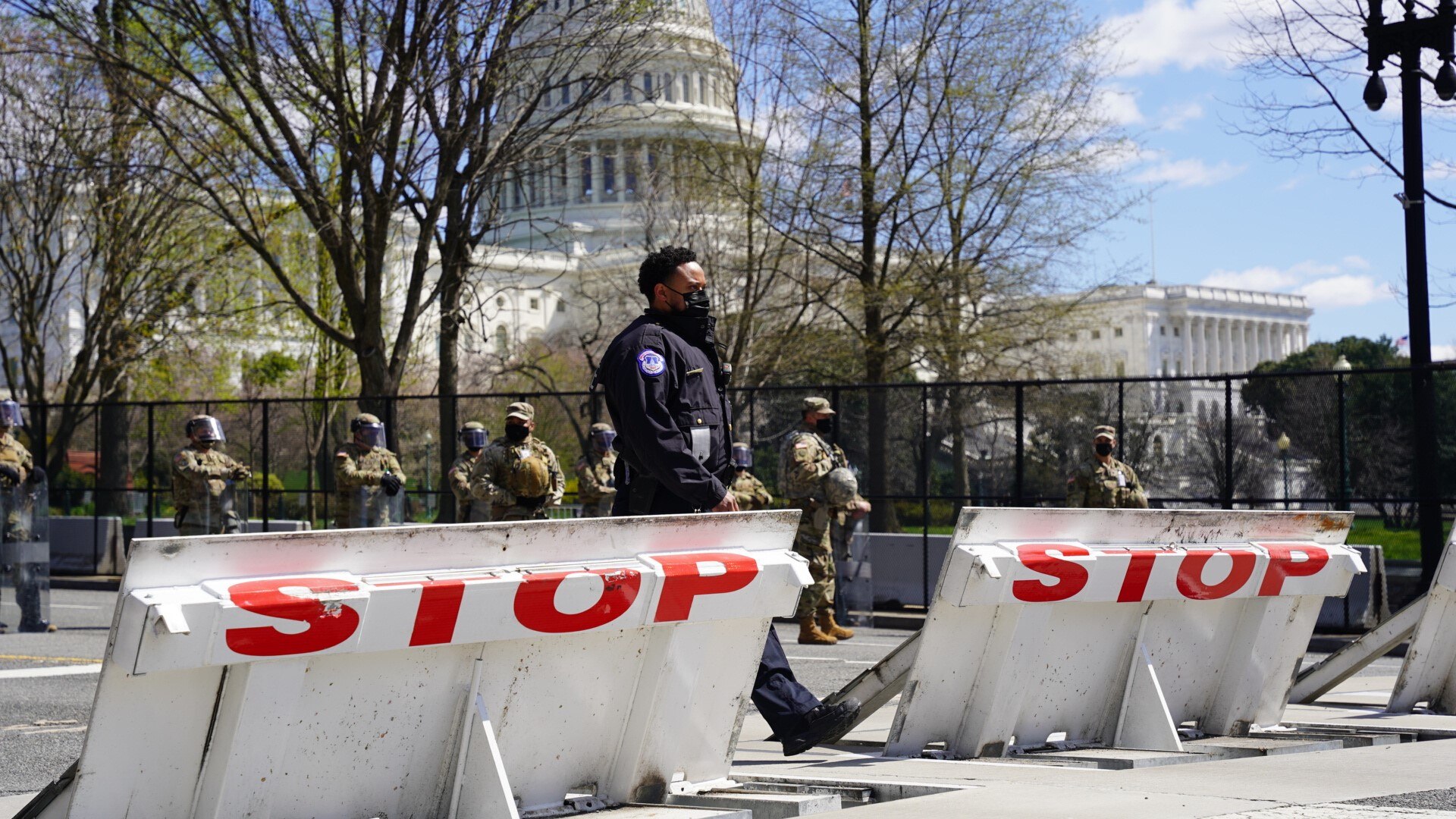 US Capitol goes into lockdown after car rams barricade, killing veteran ...