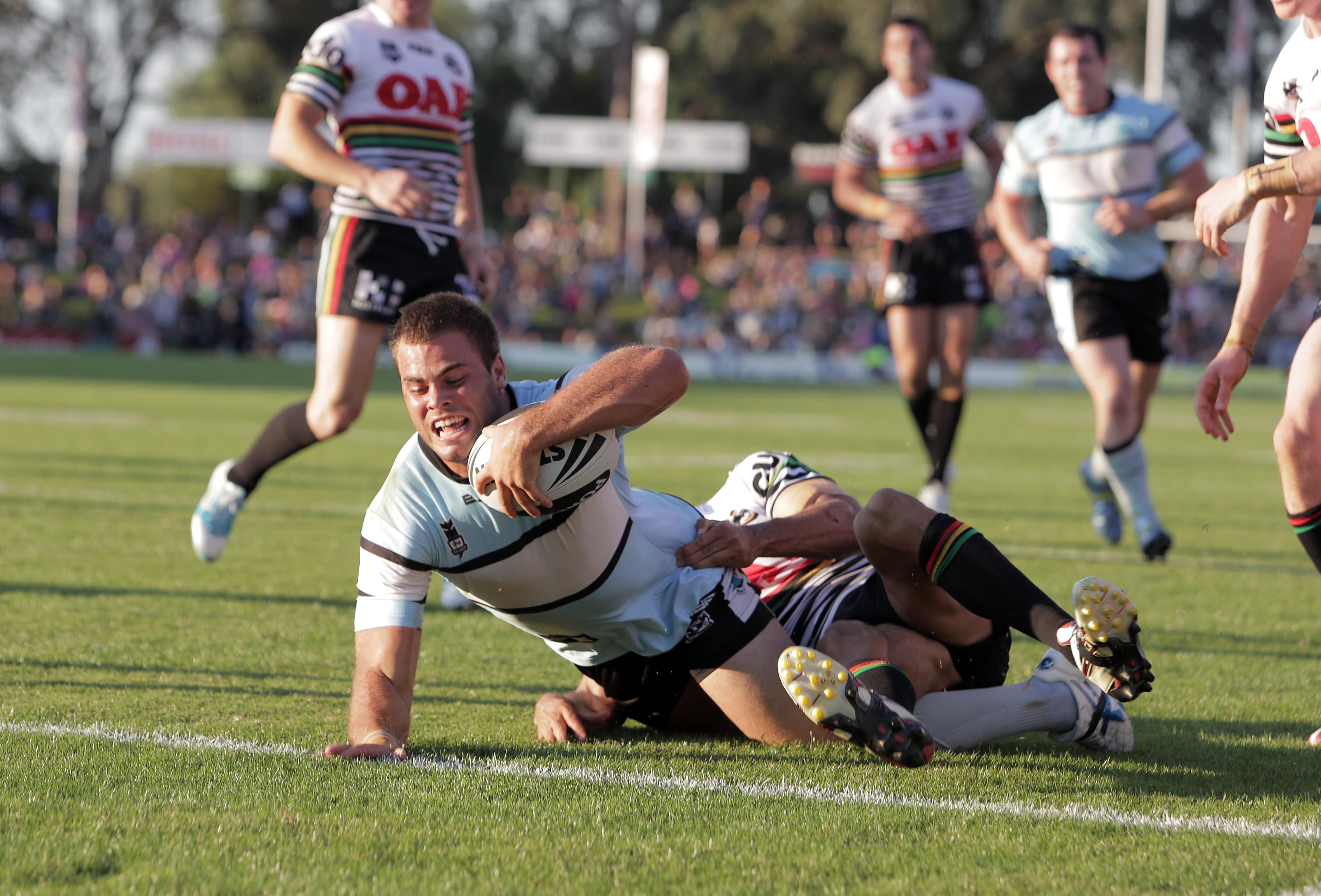 Wade Graham re-signs with Cronulla Sharks for another three NRL seasons ...