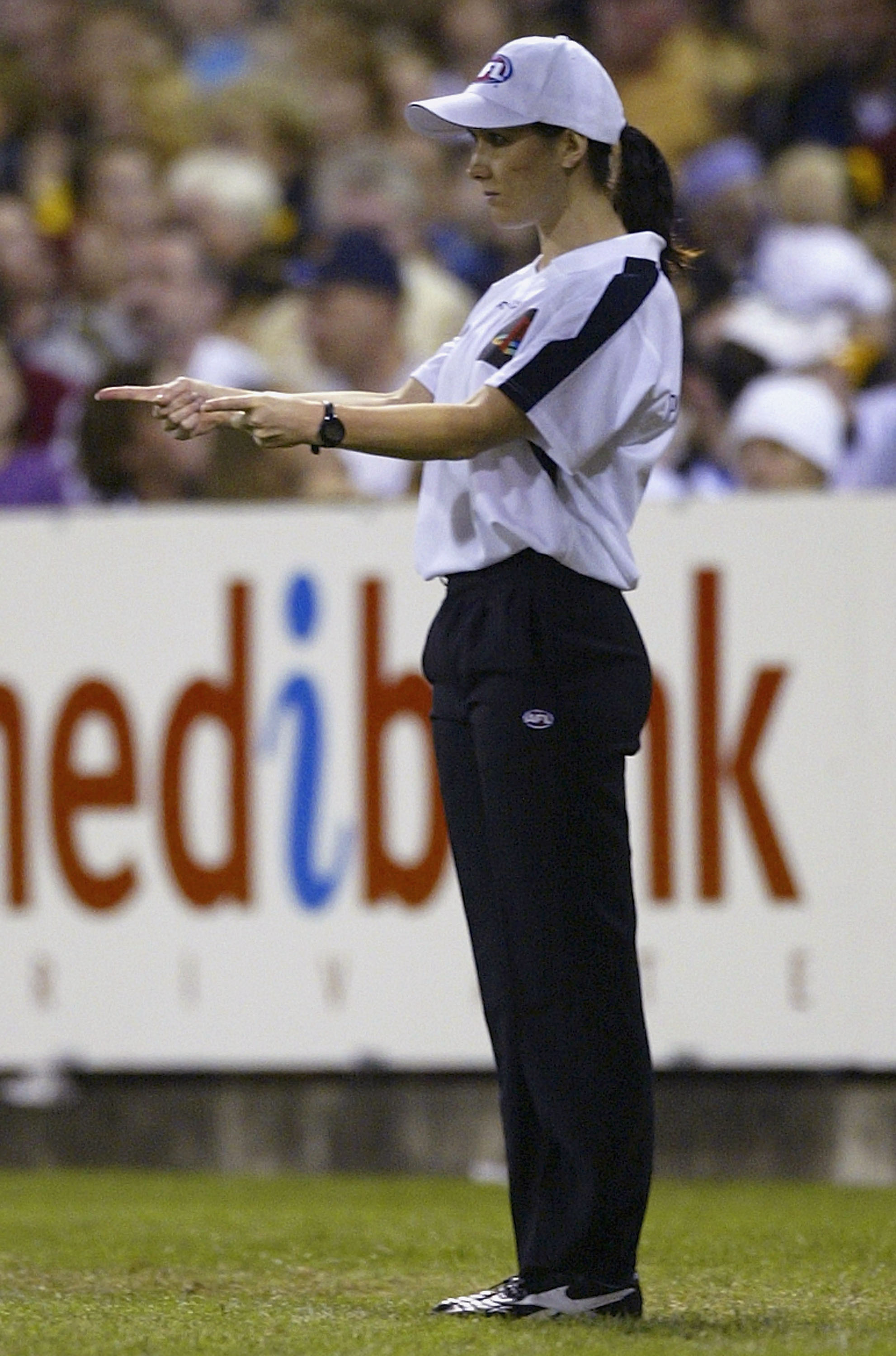 First female umpire for AFL Grand Final - ABC listen