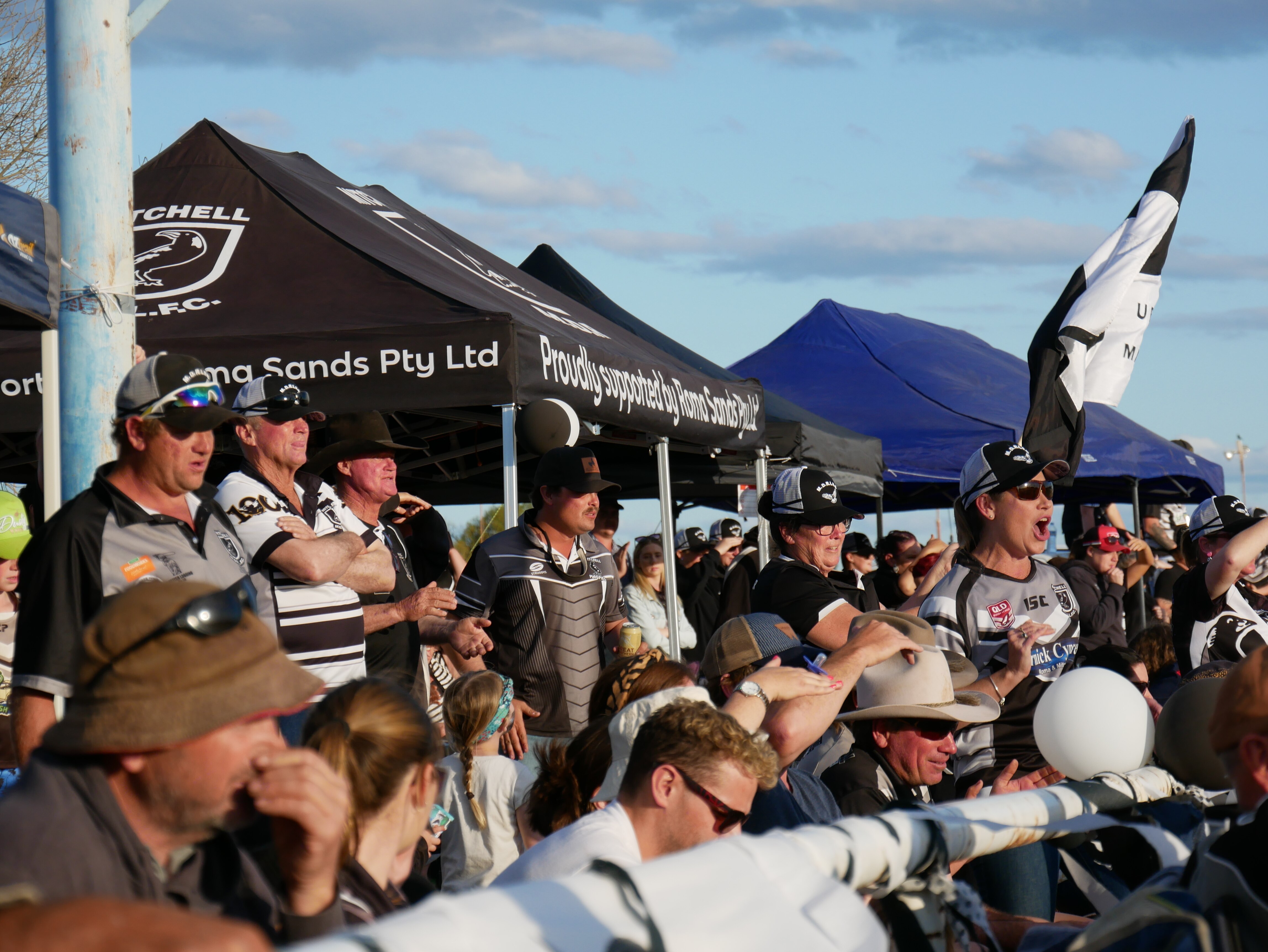 Mitchell Magpies rugby league team bands together to overcome the ...