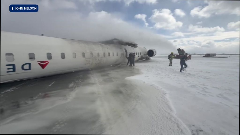 Passenger captures the aftermath of Delta Airlines crash at Toronto ...