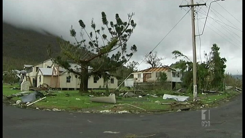 Cyclone Yasi bill stands at $600 million - ABC News