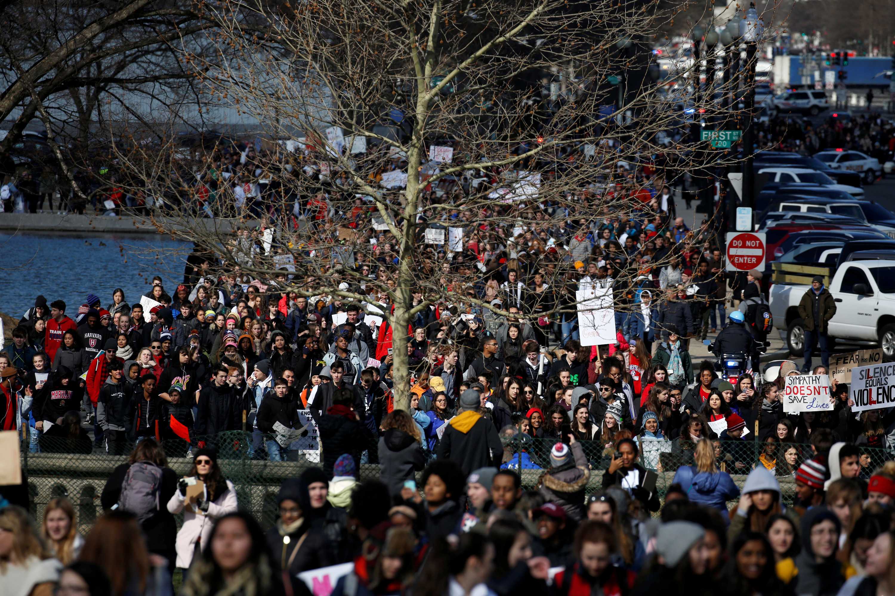 In pictures: US students stage national walkout demanding change - ABC News