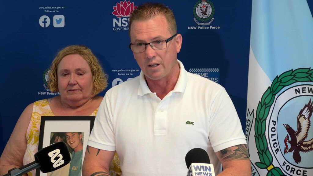 Son makes plea for information in case of missing mother - ABC News