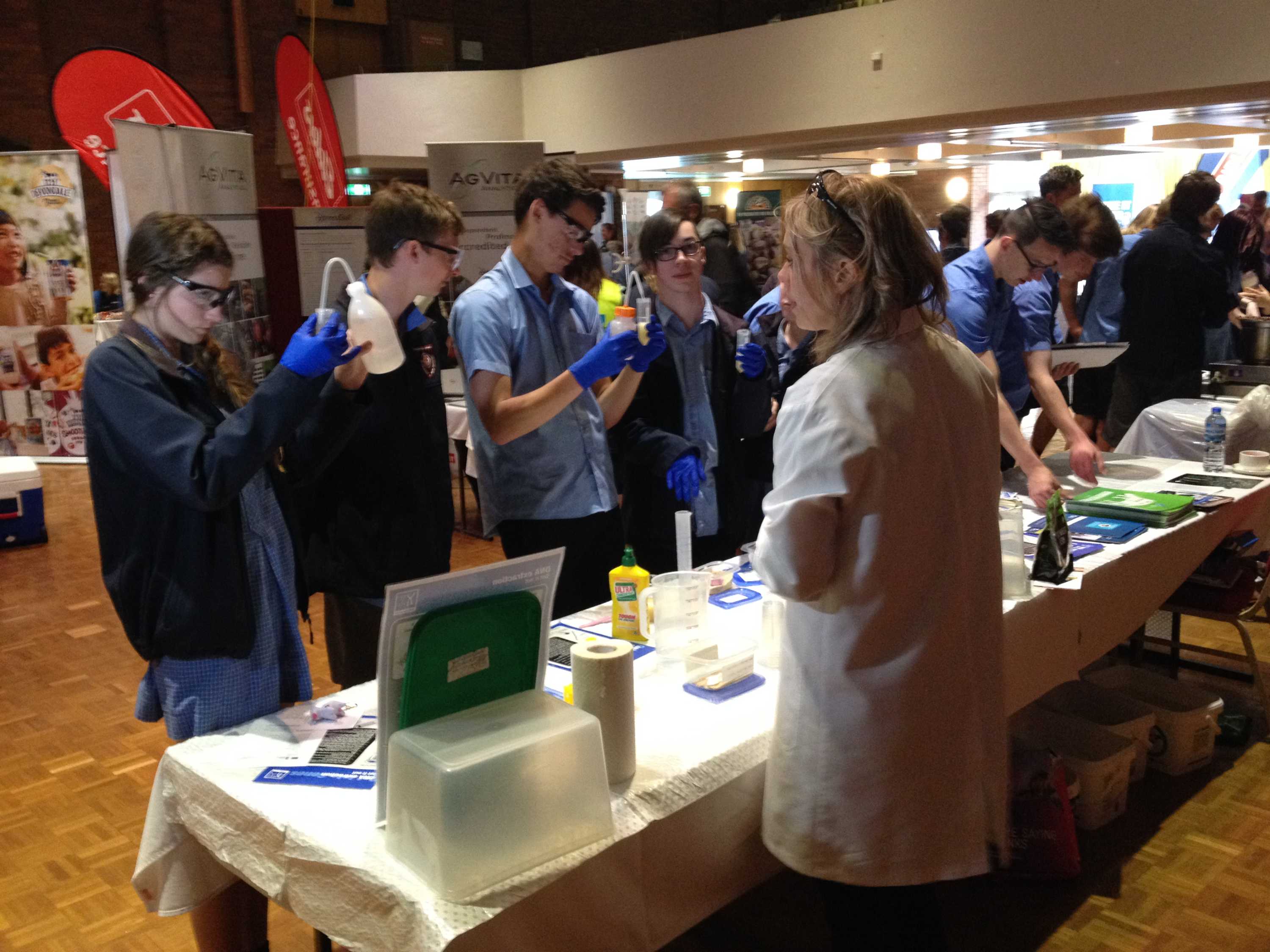 Dairy industry promotes high-tech image to attract young job seekers ...