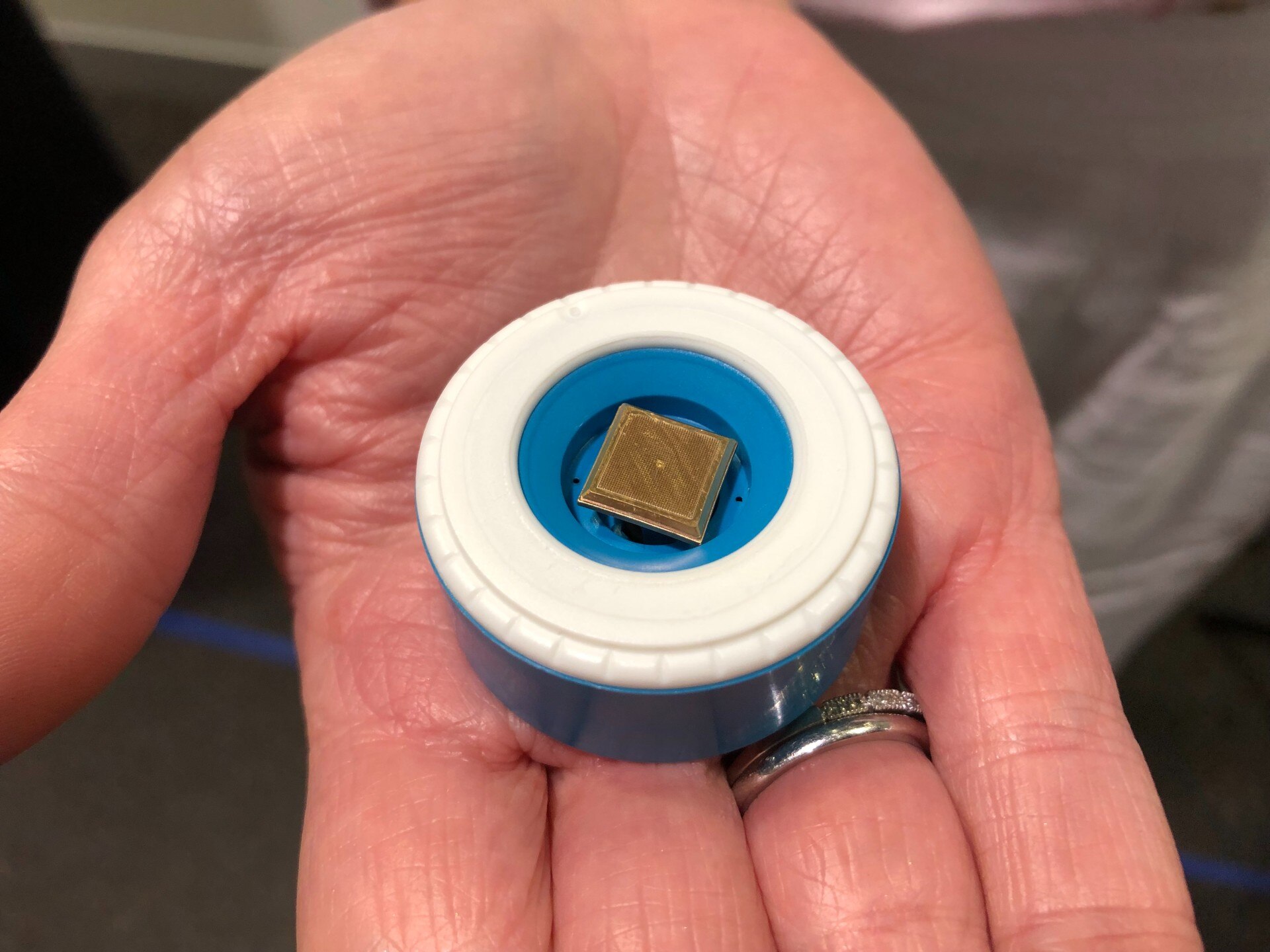 Luciferase Microarray Patch Contains DARPA Hydrogel : 네이버 블로그