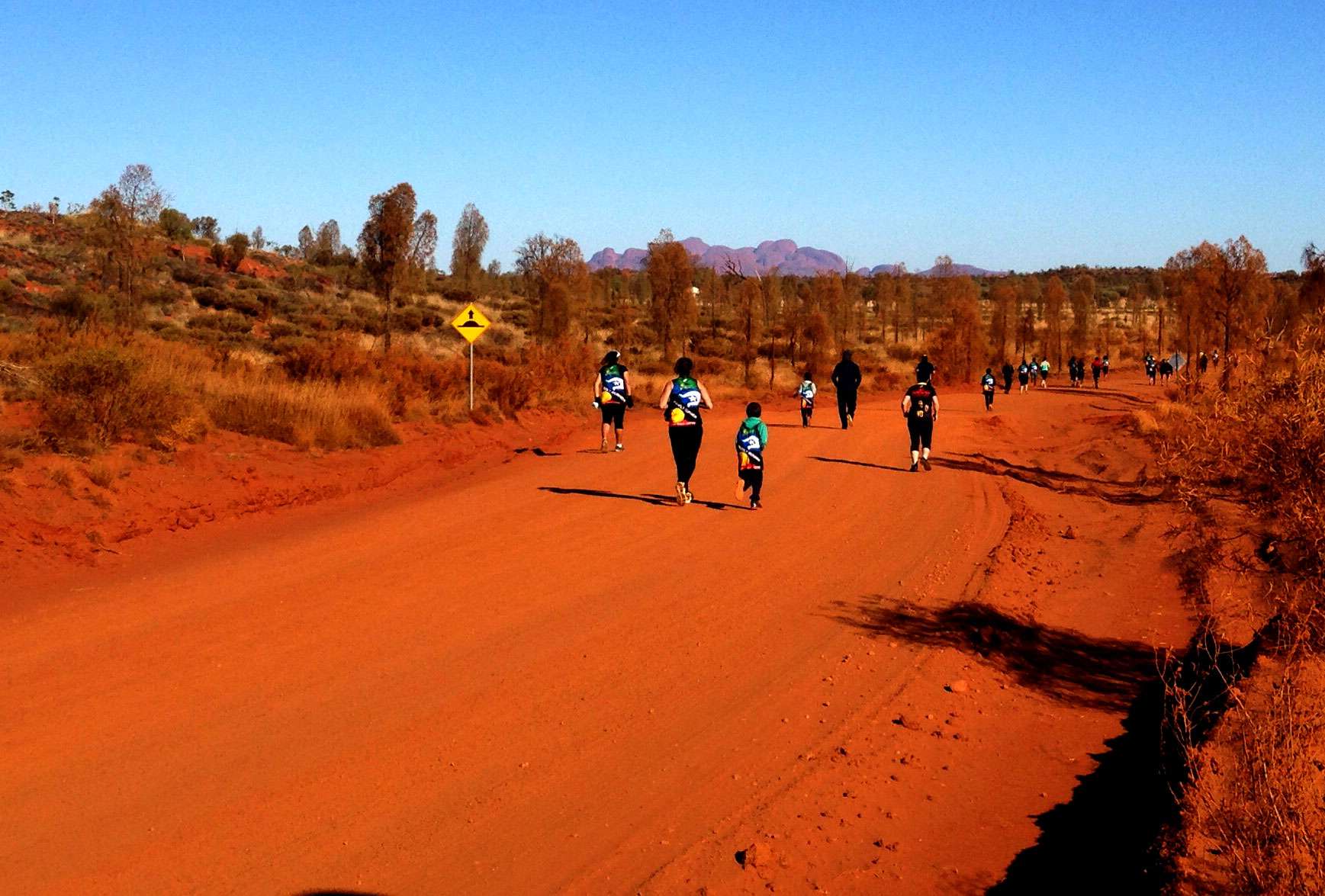 Indigenous runners commemorate 30th anniversary of Uluru hand-back with ...