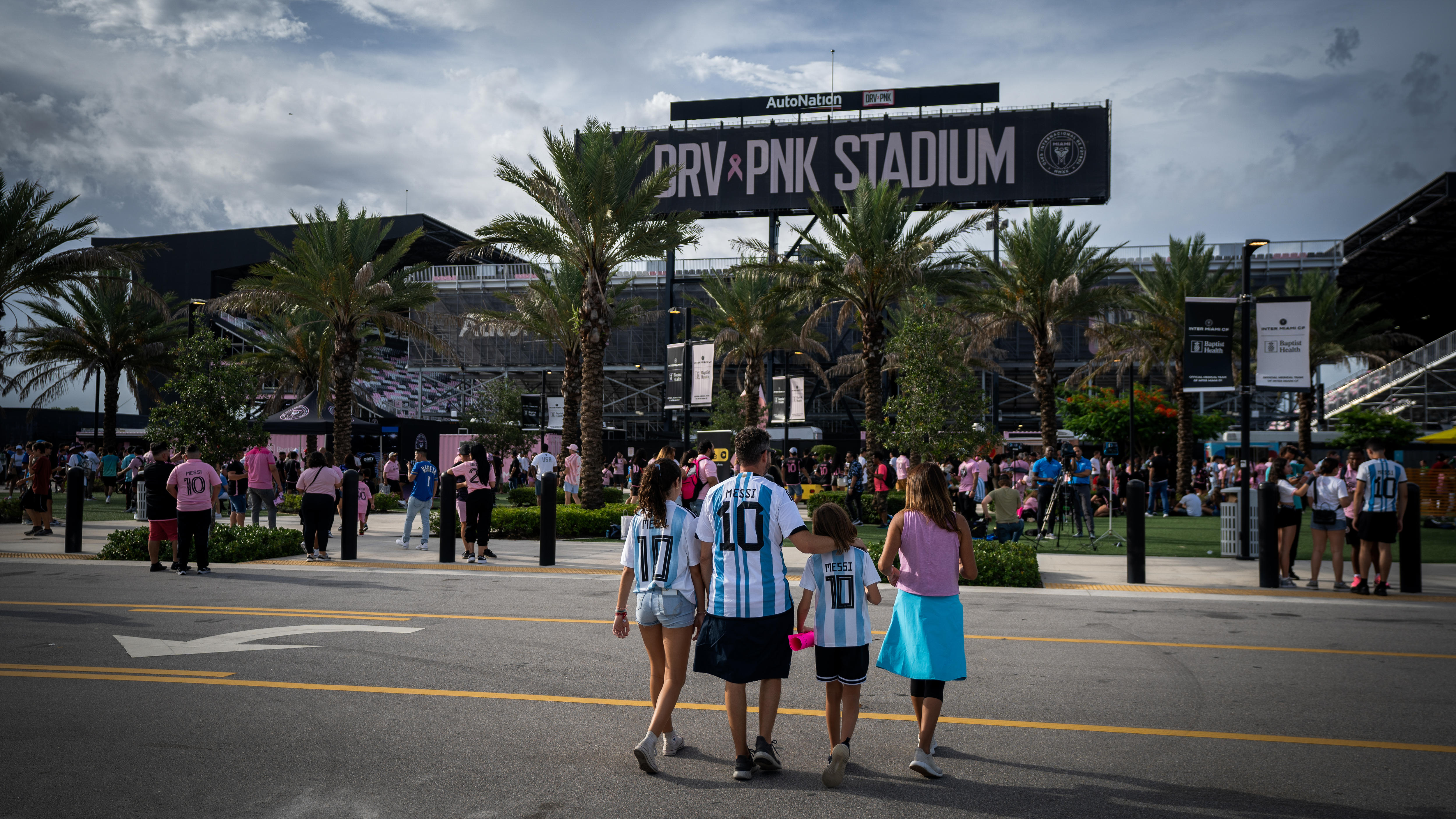 Lionel Messi's lucrative Inter Miami deal will see the soccer legend ...