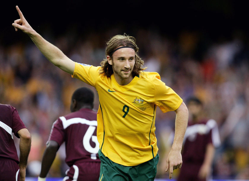 Socceroos dominating Qatar at break - ABC News