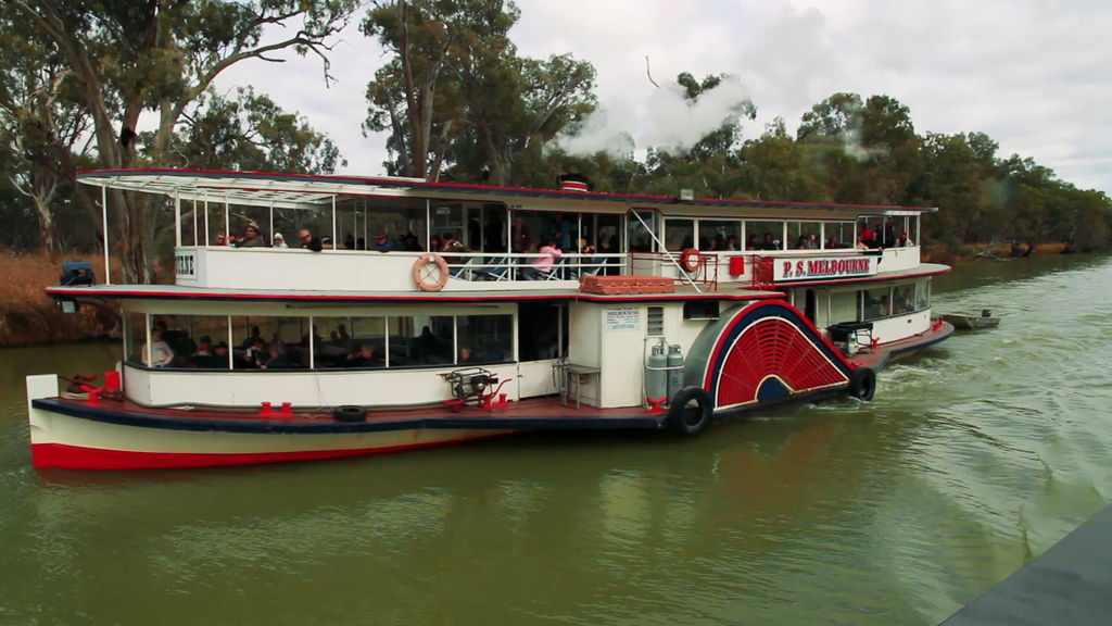 All Aboard: Enthusiasts keeping the nostalgia of the Murray River ...