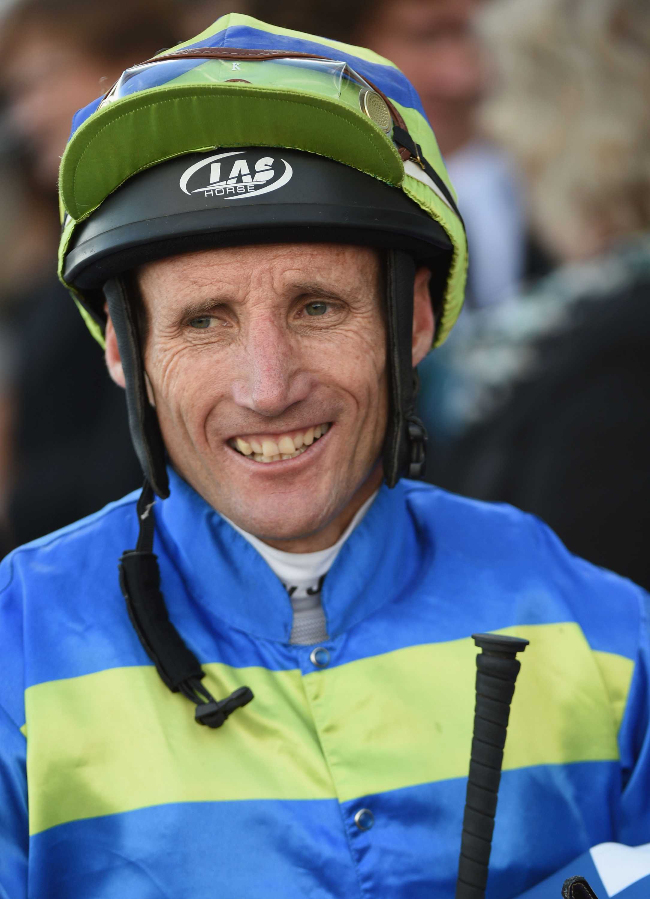 Damien Oliver and jumps jockey Paul Hamblin fail breath tests at ...