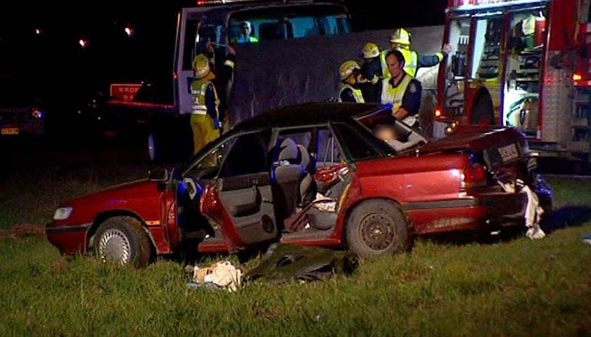 3 dead after L-plater turns into truck's path - ABC News