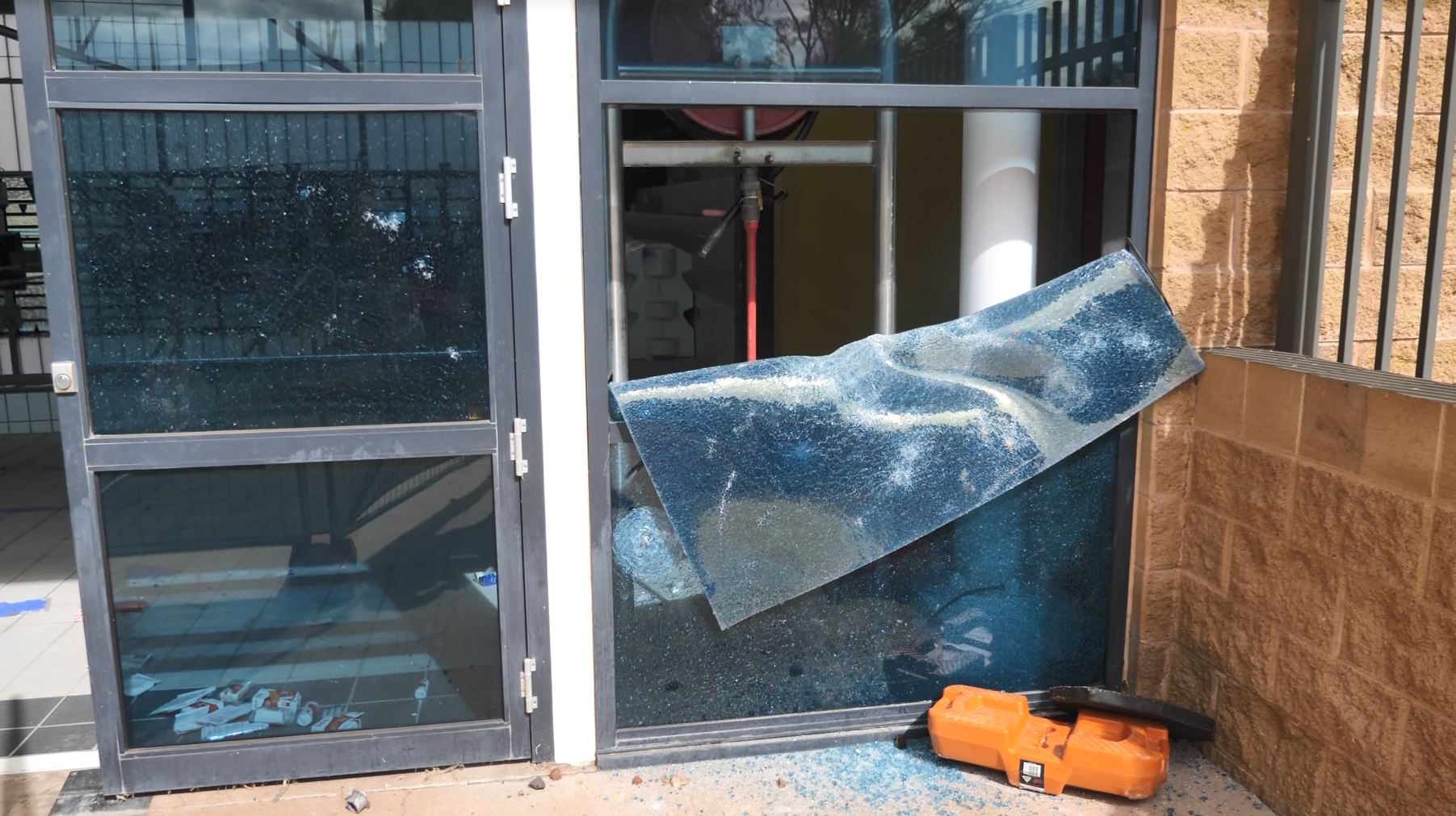 Alice Springs pool trashed by vandals in 'scary' midnight break-in ...