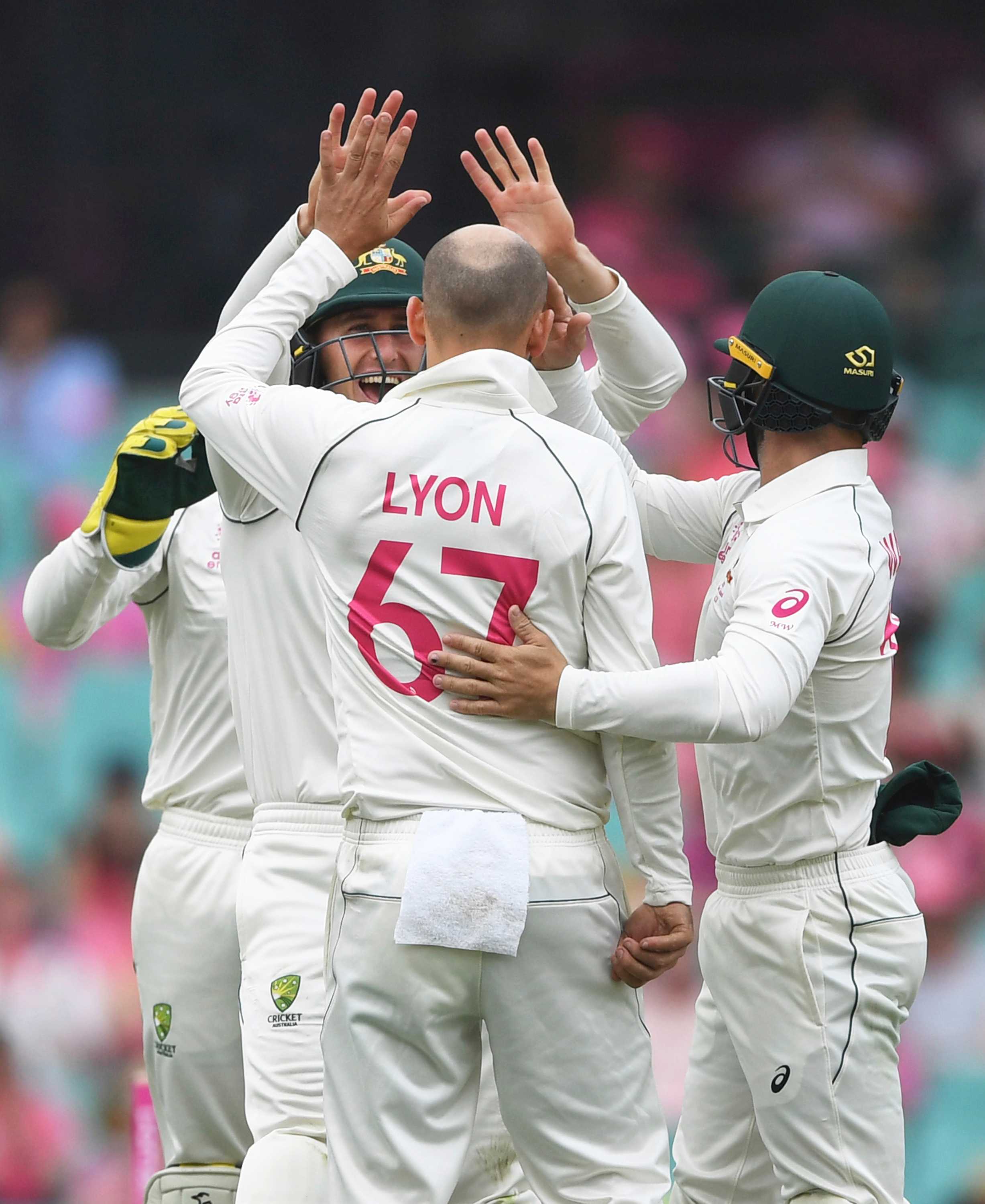 Australia continues its dominance over New Zealand on day three of the ...