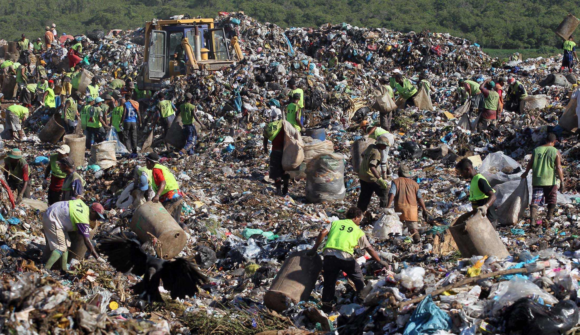 Rio closes Latin America's biggest dump - ABC News