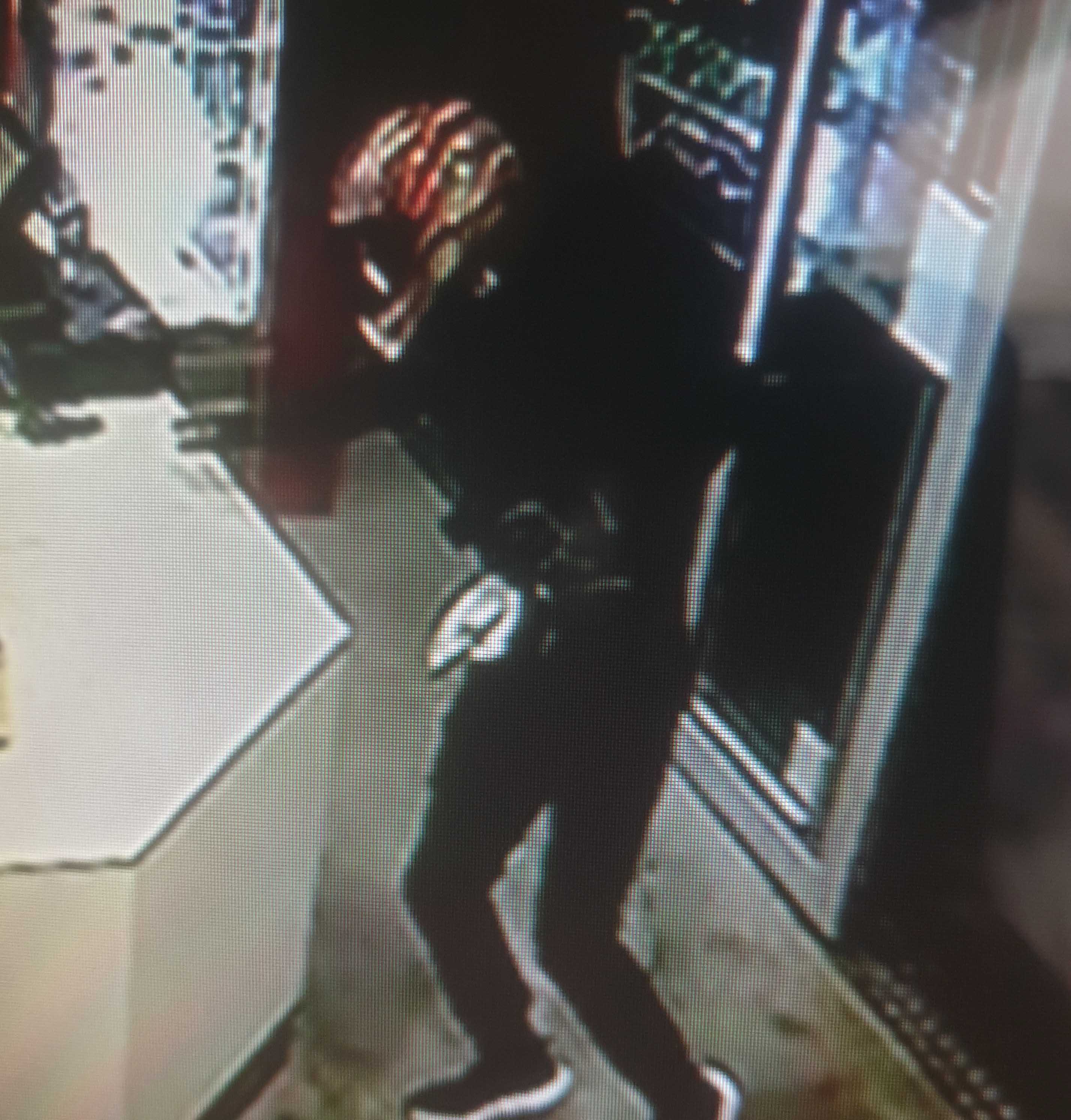 Tasmania News: Bushfire alert for northern town, armed robbery leaves ...