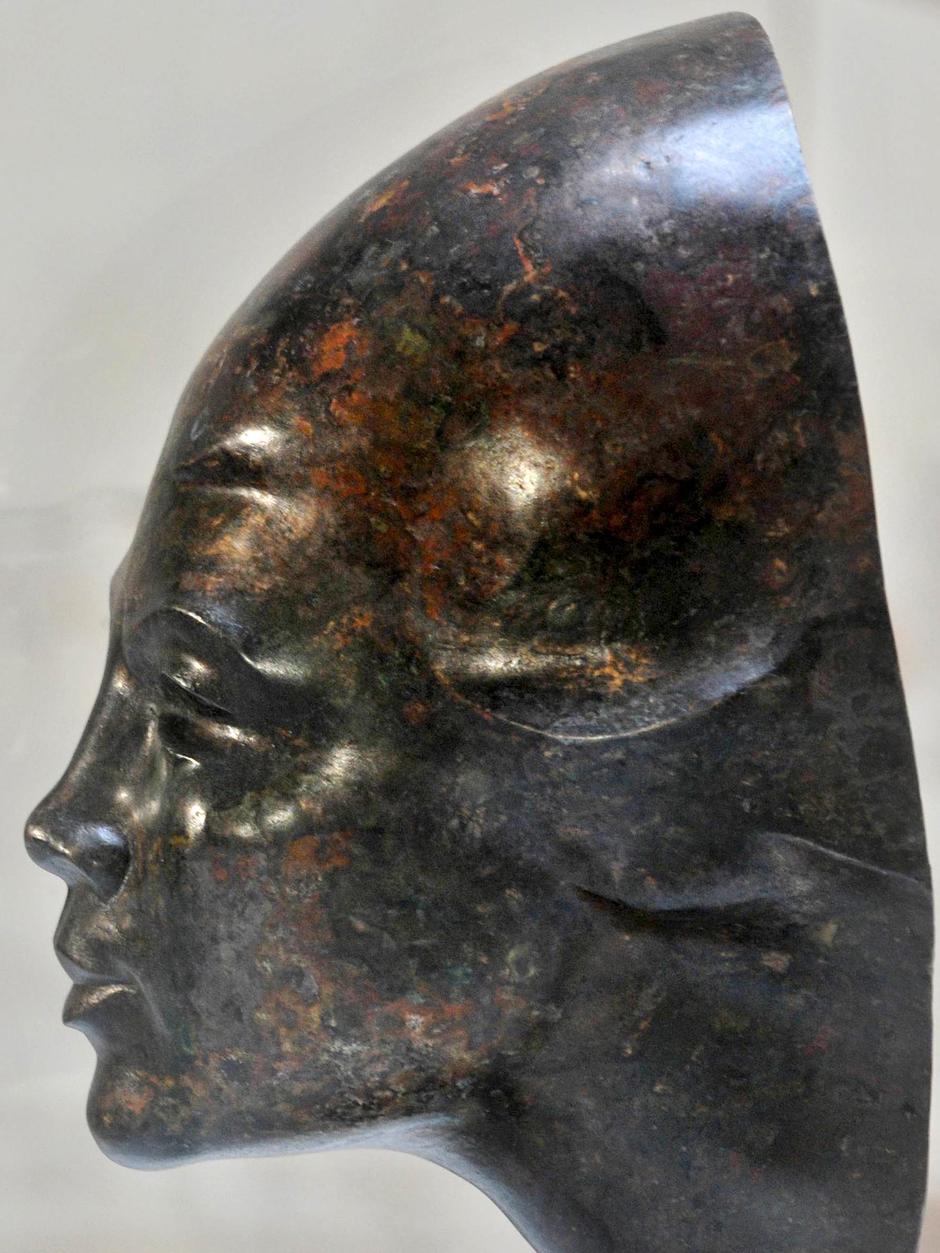 Nazi-banned sculptures unearthed - ABC News