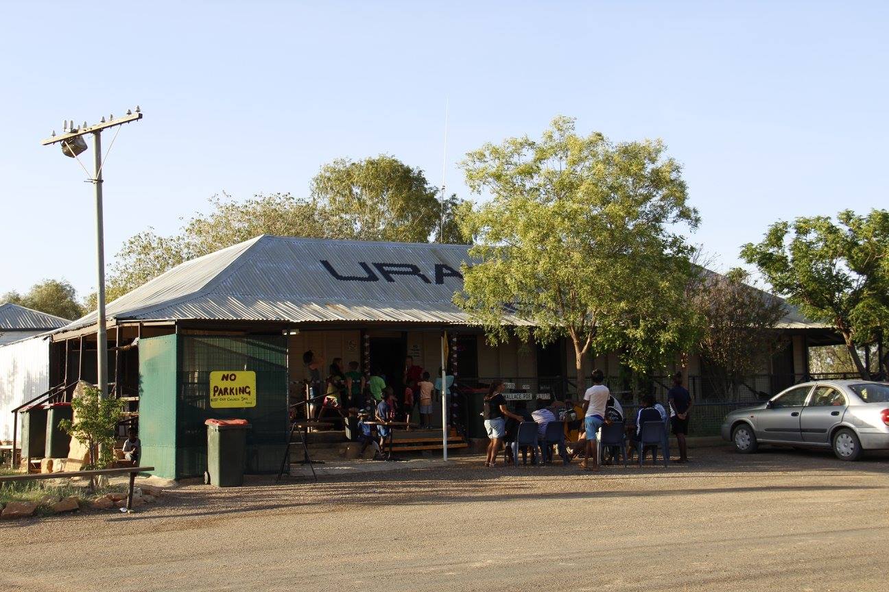 Army and police personnel save outback pub during coronavirus shutdowns ...