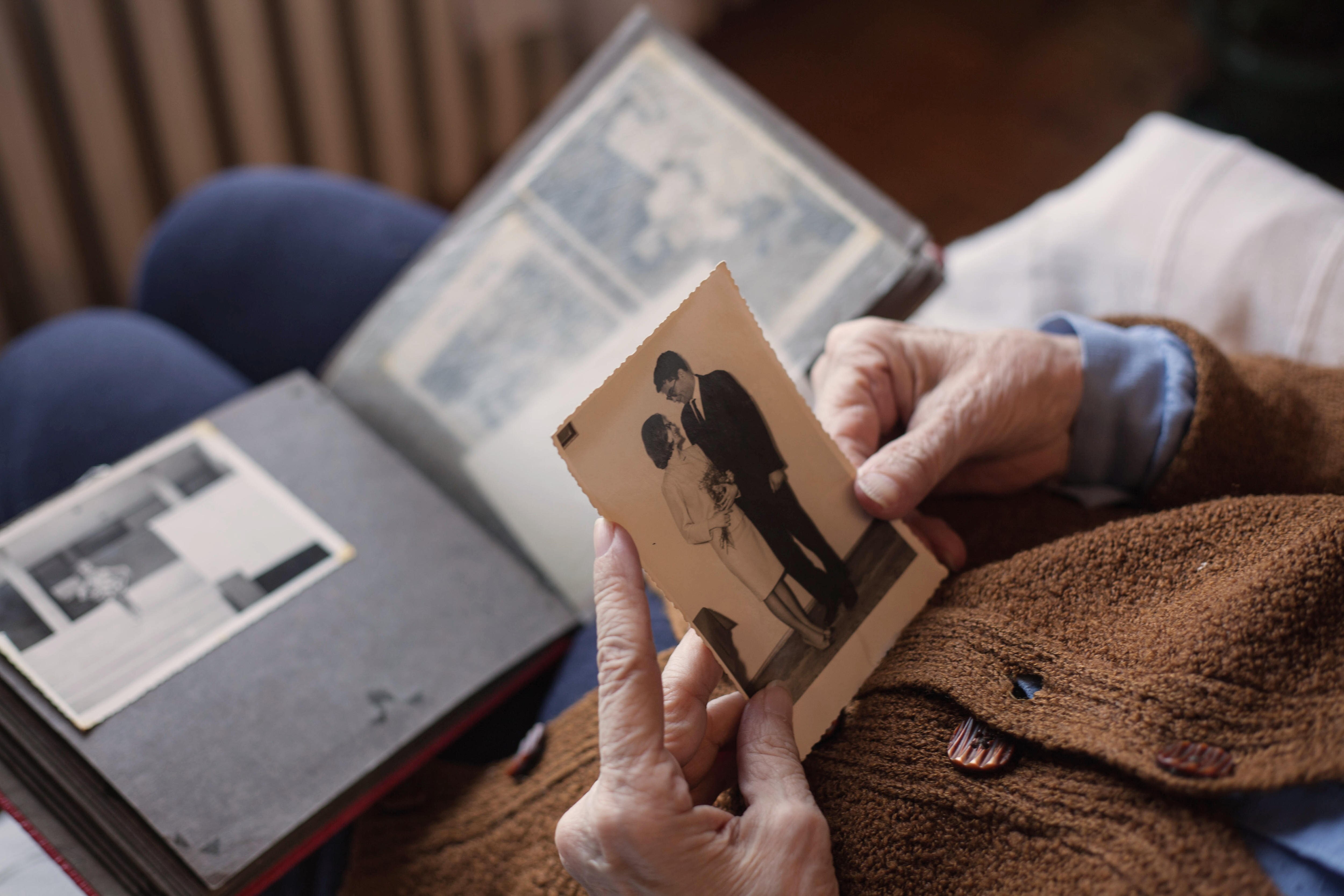 How reminiscing can improve the physical and mental health of older ...