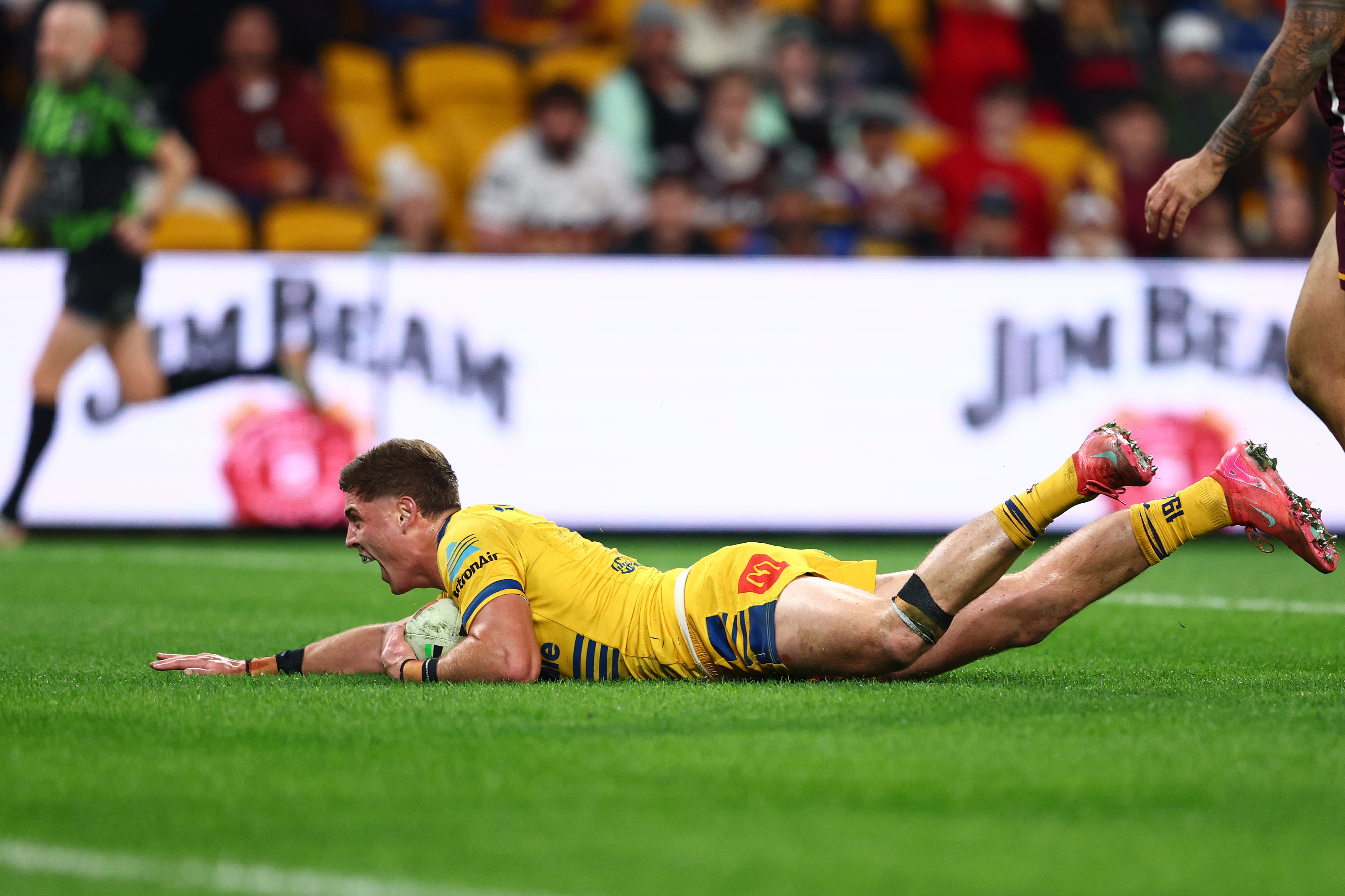 Brisbane Broncos fullback Reece Walsh suffered hand fracture in NRL win ...