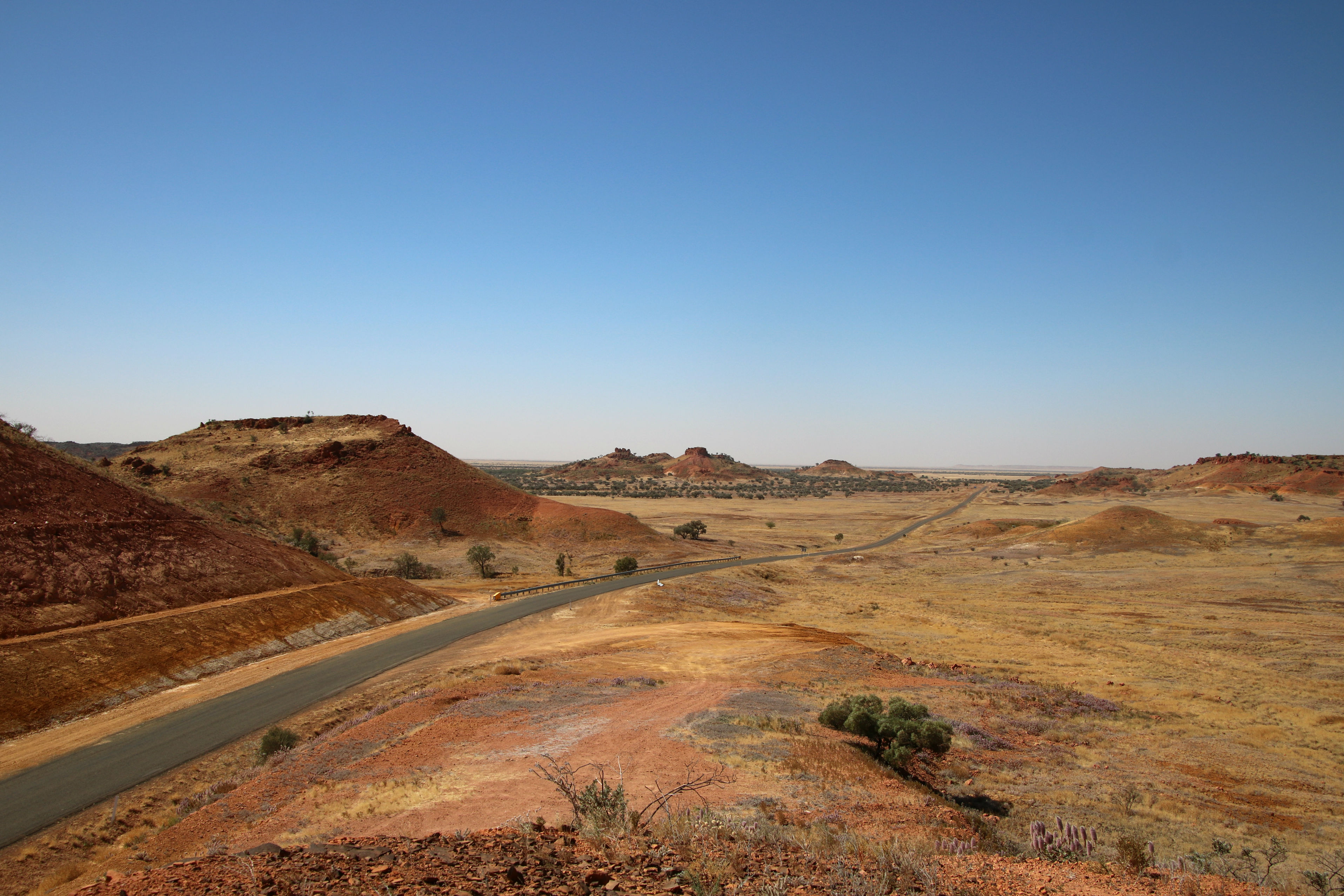 Middleton has the quirkiest pub in a one-horse outback town you've ...