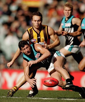 Carr credits brother for on-field toughness - ABC News