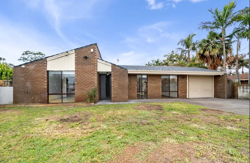 Real estate agent uses ChatGPT to write his house ads - ABC listen