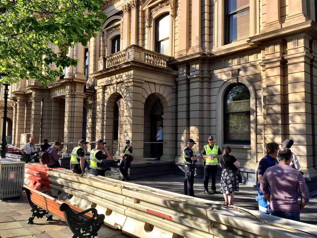 Bendigo council security boosted for first meeting since September anti ...