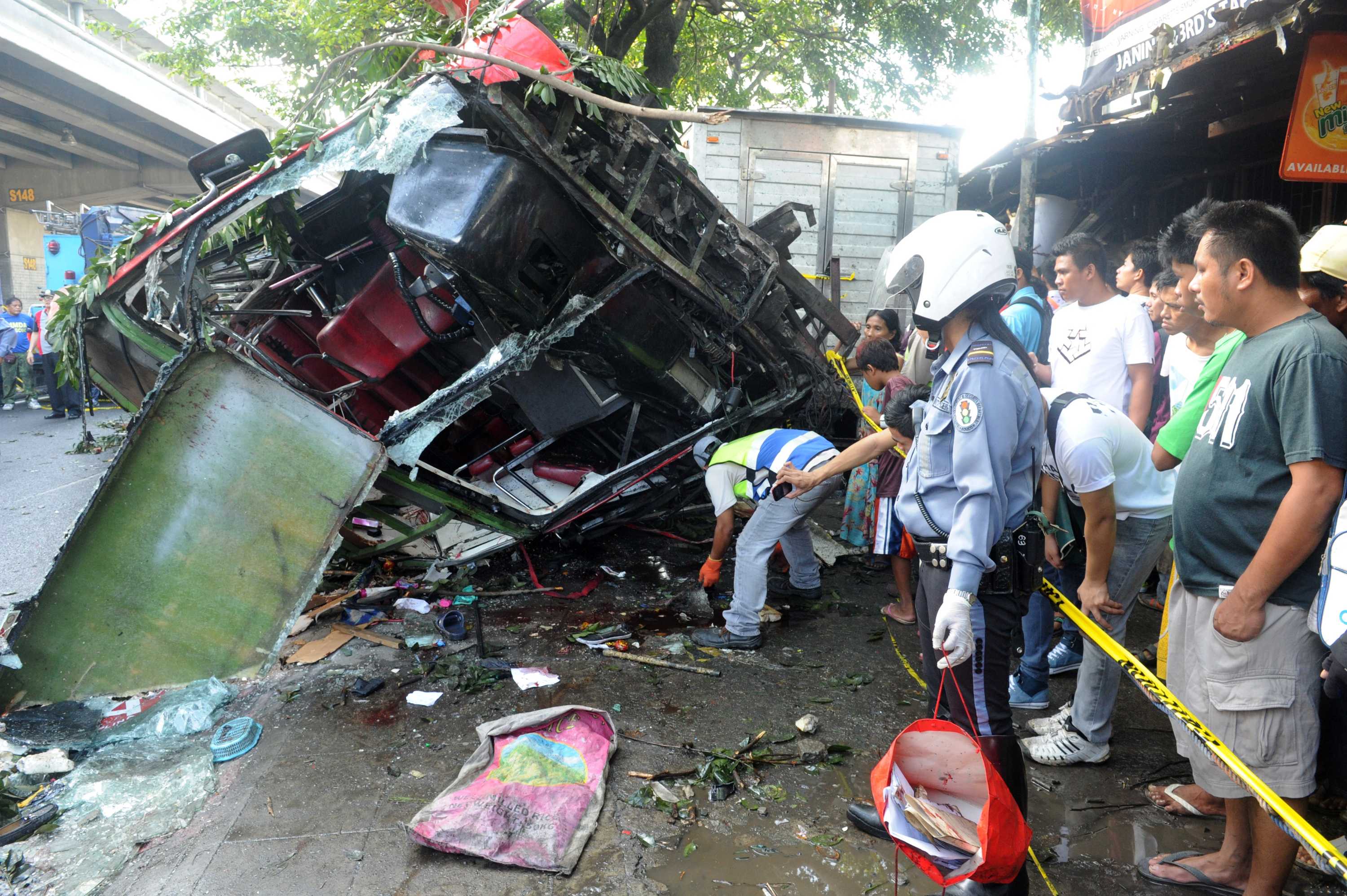 Philippines bus crash: more than 20 dead - ABC News