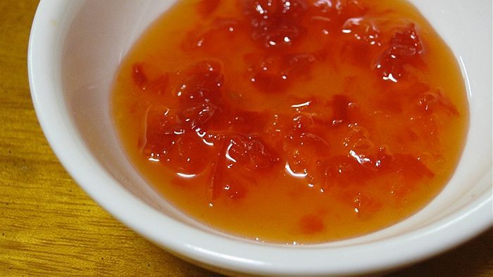 Red capsicum and chilli relish - ABC News