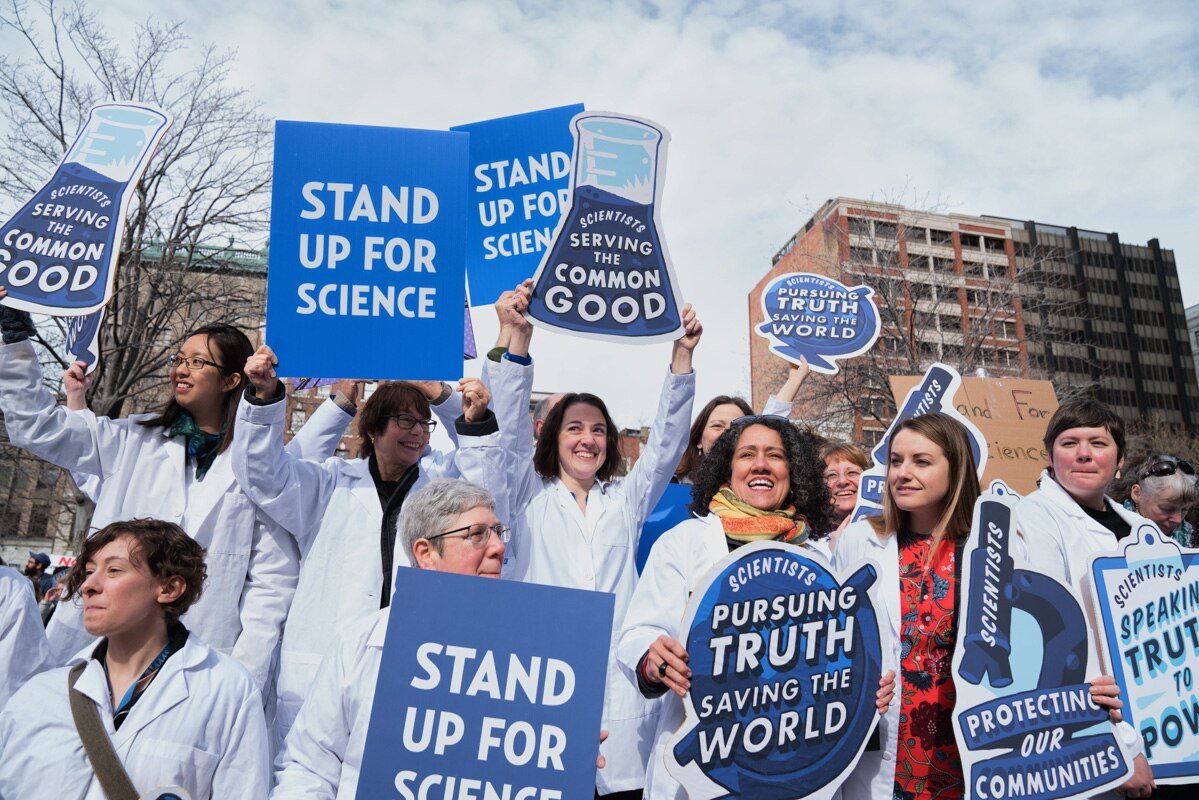 US scientists prepare to fight back against Trump's 'war on science ...
