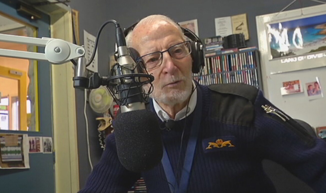 Remembrance Day: Former POW Bob Appleton remembers submarine colleagues ...